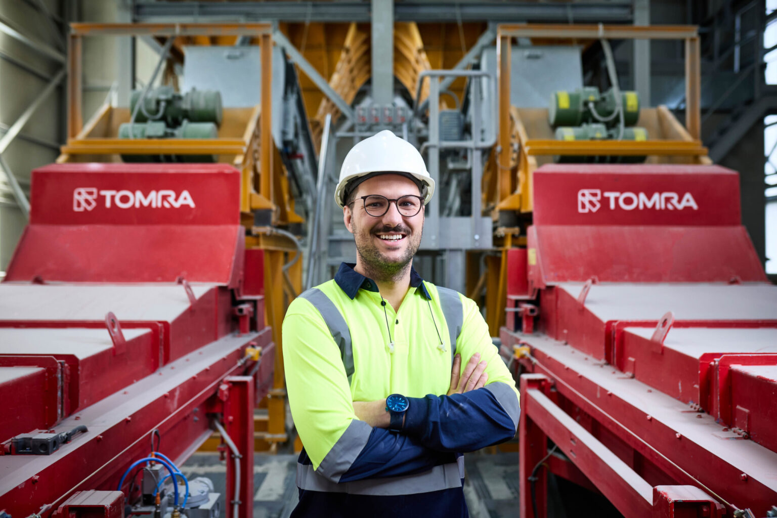 TOMRA Mining launches CONTAIN™: Deep learning classification for ...